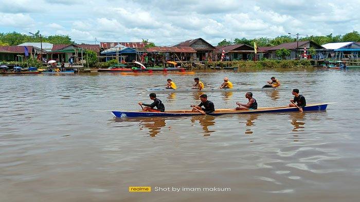 82 Tim Meriahkan Lomba Sampan Tani Desa Tengguli Sambas ...
