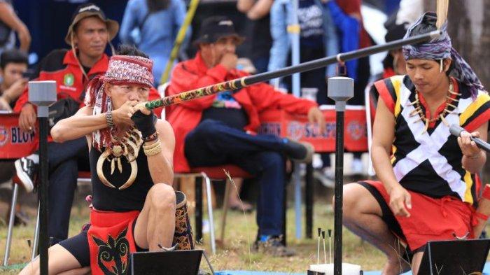 FOTO: Lomba Menyumpit Berbagai Kategori Meriahkan Pekan Gawai Dayak di ...