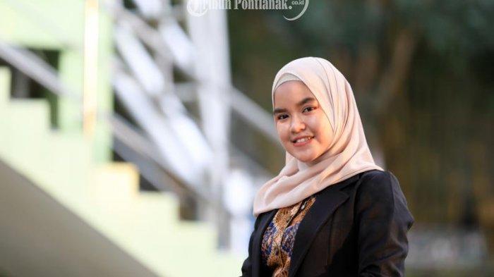 FOTO: Lihat Cantiknya Mega Puspita, Peraih Lulusan Terbaik Wisuda ...