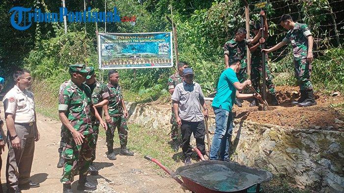 Masyarakat Desa Pak Bulu Anjongan Terima Bantuan Lampu Solar Cell Dari ...