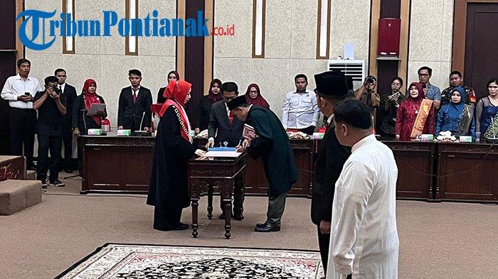 Abu Bakar Dilantik Ketua DPRD Kabupaten Sambas 2024-2029 - Tribunpontianak.co.id