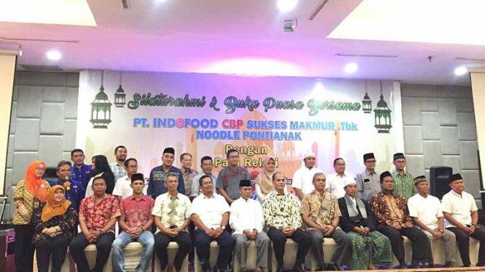PT Indofood CBP Sukses Makmur Tbk Noodle Pontianak Gelar Buka Puasa ...