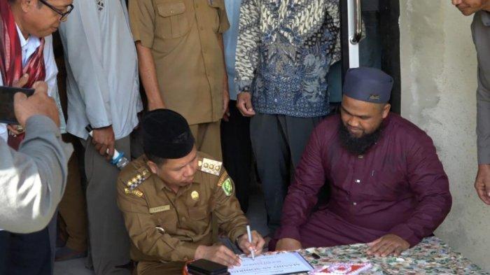 Bupati Sambas Komitmen Bantu Finishing Masjid As-Sobirin Desa Tebas ...