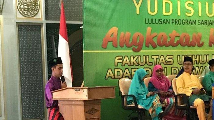 Muhammad Ruslan Menjadi Mahasiswa Terbaik di Fakultas Ushuluddin Adab ...