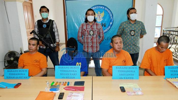 BREAKING NEWS: Napi Lapas Ketapang Kendalikan Peredaran Narkoba ... BREAKING NEWS: Napi Lapas Ketapang Kendalikan Peredaran Narkoba ...