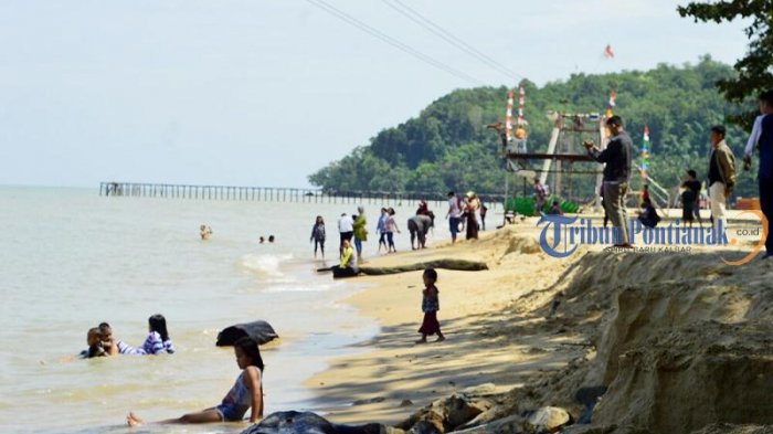 Lima Pantai yang Wajib Kamu Kunjungi di Singkawang - Tribunpontianak.co.id