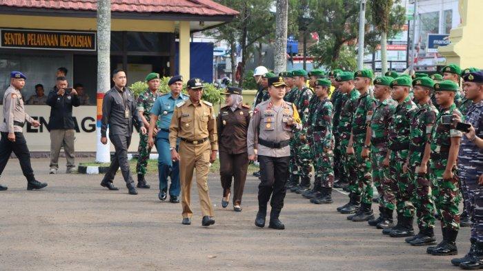 Kesiapan Pengamanan Tahapan Pemilu, Kapolres Ketapang Pimpin Apel Gelar Pasukan Operasi Mantap ...