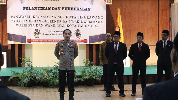 Wakapolres Singkawang Hadiri Pelantikan Panwaslu Kecamatan se Kota Singkawang, Ini Arahannya ...