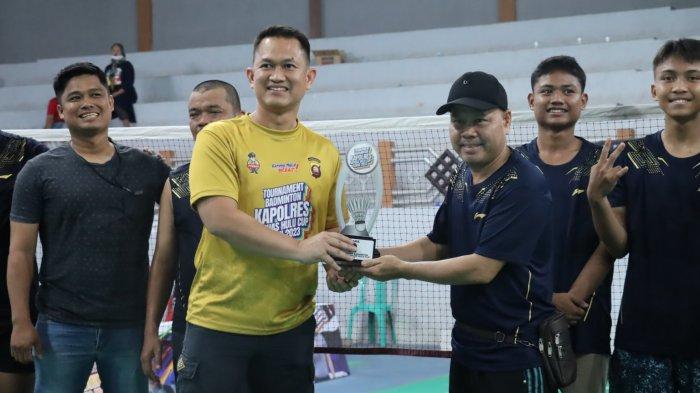 Open Tournamen Badminton Kapolres Kapuas Hulu Cup Tahun 2023 Ditutup ...