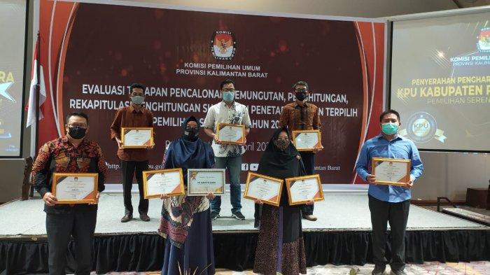 KPU Sambas Raih 9 Penghargaan Terkait Penyelenggaraan Pilkada 2020 - Tribunpontianak.co.id