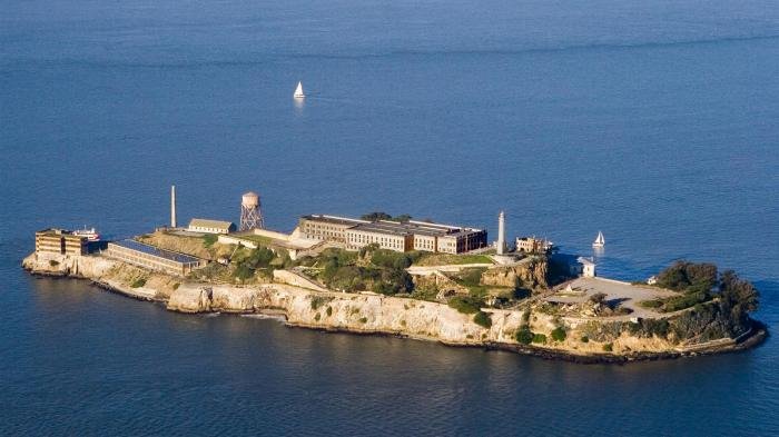 10 Fakta Alcatraz, Penjara Terkejam di Dunia Milik Amerika yang Selnya ...