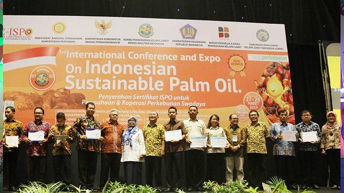 PT CUS dan PT JV, Anak Perusahaan PT PAS Group, Terima Sertifikat ...