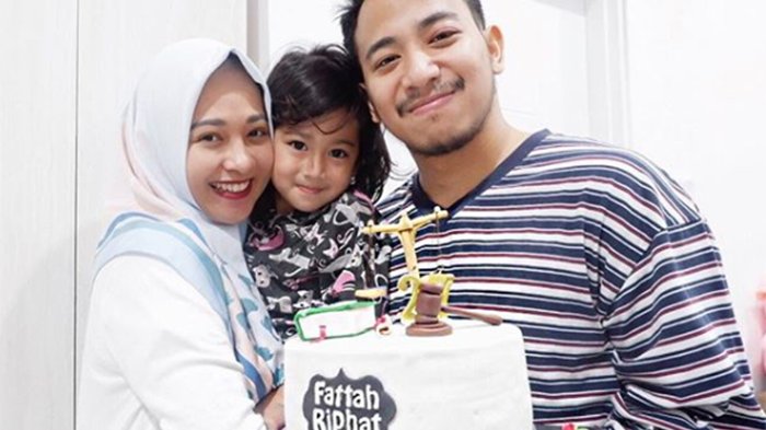 Poppy Bunga Melahirkan Anak Kedua, Ini Katanya Tentang Makna Nama ...