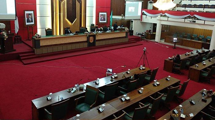 Wagub Kalbar Pastikan Pemprov Tindaklanjuti Rekomendasi DPRD ... Wagub Kalbar Pastikan Pemprov Tindaklanjuti Rekomendasi DPRD ...