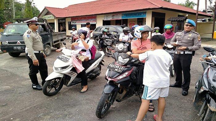 Hari Pertama Ops Zebra Kapuas 2019 di Landak, 84 Tilang 16 Teguran - Tribunpontianak.co.id