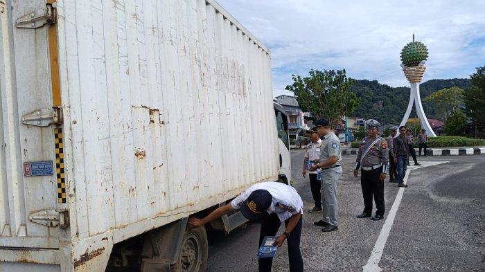 Polres Kayong Utara Gelar Razia Gabungan Menjelang Ramadhan dan Siap Amankan Lalu Lintas ...