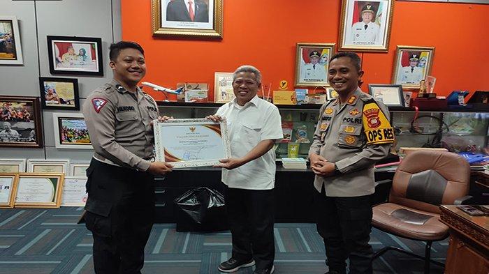 Bripda Novandro Kembali Mendapatkan Reward, Kali ini dari Bupati Kubu ...