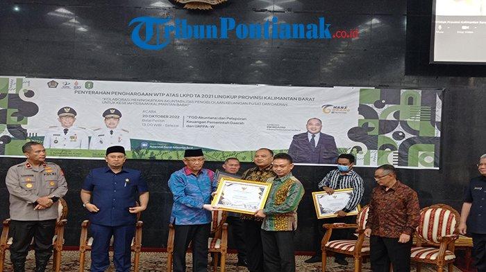 Pemkot Pontianak Boyong Dua Penghargaan dari Menteri Keuangan RI - Tribunpontianak.co.id