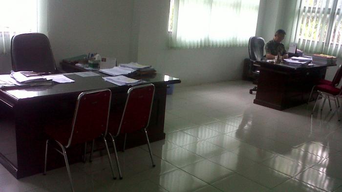 Warga Keluhkan Lambannya Layananan Capil Kota Pontianak ...