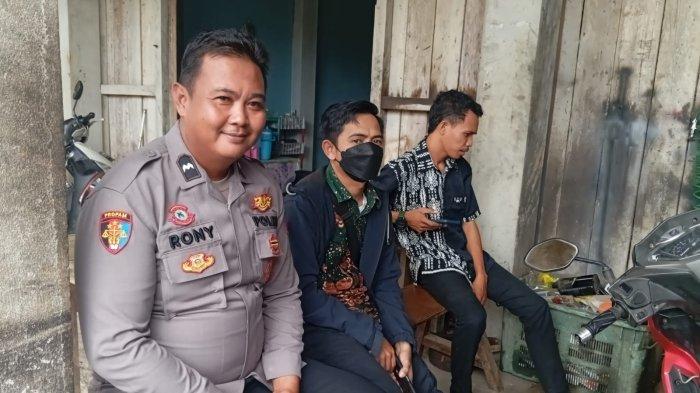 Sambangi Warga Personel Polsek Kuala Behe Ajak Warga Jaga Kamtibmas