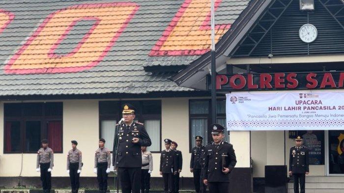 Kapolres Sambas SKBP Sugiyatmo Pimpin Upacara Hari Lahir Pancasila - Tribunpontianak.co.id