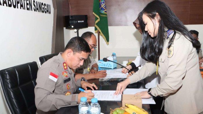 Kantor Pertanahan Kabupaten Sanggau dan Polres Sanggau Lakukan Penandatanganan Perjanjian Kerja ...