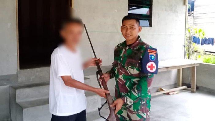 Satgas Pamtas RI-MLY Yonif 645/GTY Kembali Terima Senjata Api Rakitan Dari Warga Perbatasan ...