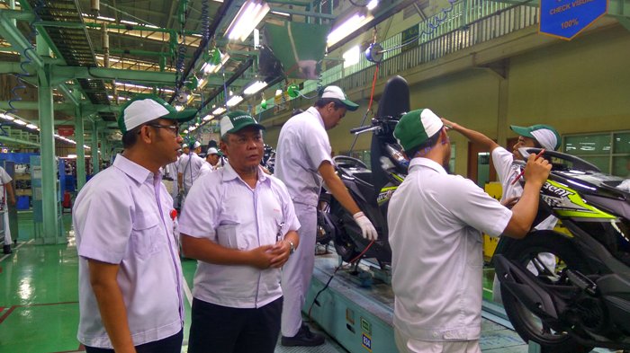 Melihat Lebih Dekat Produksi Motor Honda di PT AHM Plant Cikarang ...