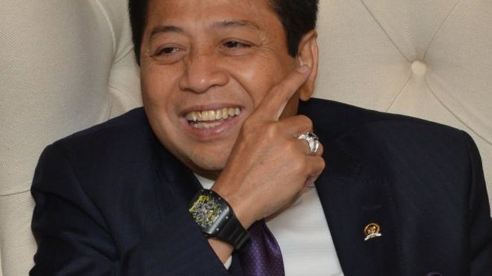Foto Setya Novanto Masih Muda Tersebar di Medsos, Netizen Gagal Fokus ...