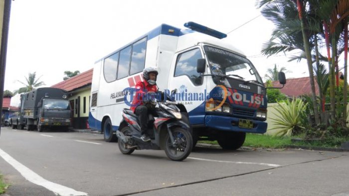 Blanko Kosong, Mobil SIM Keliling Polresta Pontianak Tak Beroperasi ...