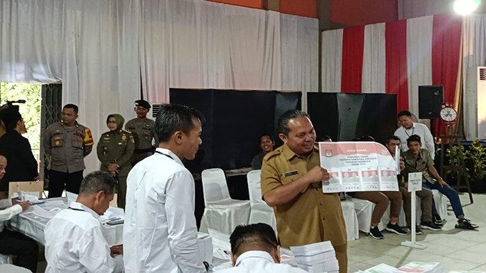 KPU Sintang Gelar Simulasi Pemungutan dan Penghitungan Suara Pemilu 2024 - Tribunpontianak.co.id