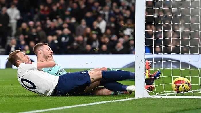 Cuplikan Gol Tottenham Hotspur vs Brighton Albion, Harry Kane Cetak Brace, Emerson Tampil ...