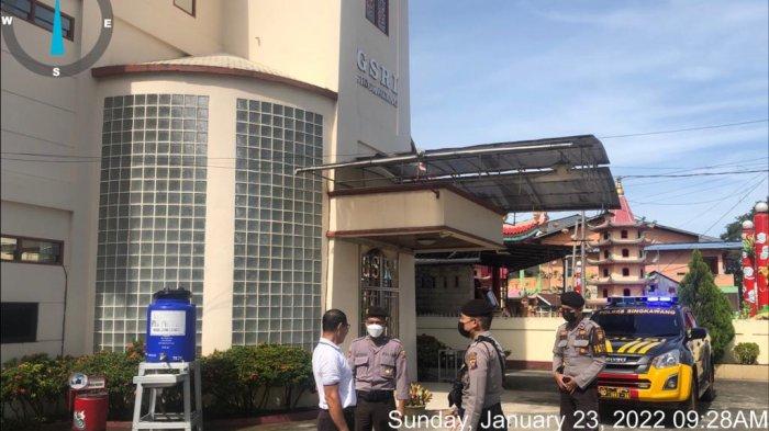 Beri Rasa Aman pada Masyarakat, Personel Sat Samampa Polres Singkawang Berpatroli di Tempat ...