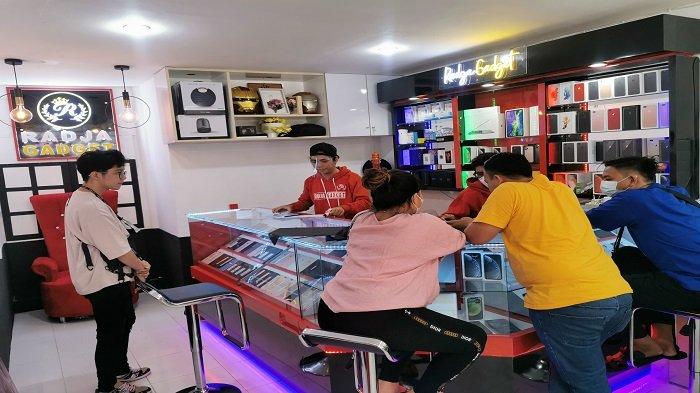 Beli HP Second? Worth It Kok! Cek Tips Ala Radja Gadget ...