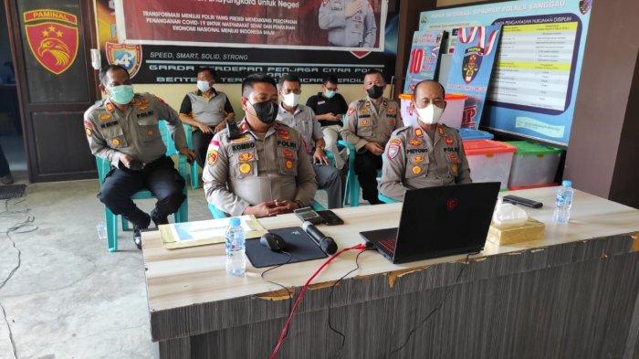 Wakapolres & PJU Polres Sanggau Hadiri Zoom Meeting Pelaksanaan Percepatan Vaksinasi Bersama ...