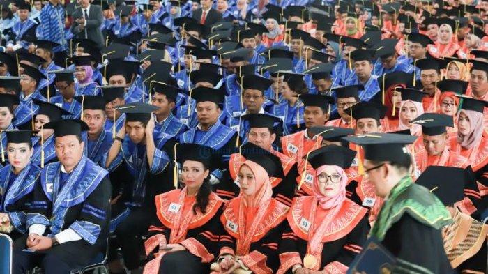 FOTO: Wisuda program Doktor, Magister, Profesi, Sarjana dan Diploma Untan - Tribunpontianak.co.id