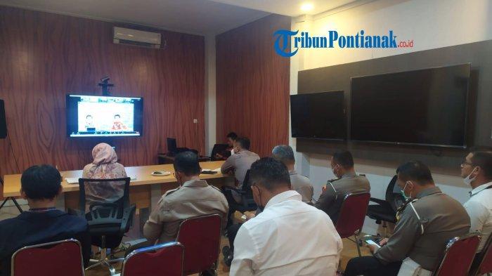 Kabag Ops Polres Singkawang Ikuti Zoom Meeting Terkait Pelaksanaan Ops Aman Nusa 2 Pengamanan ...