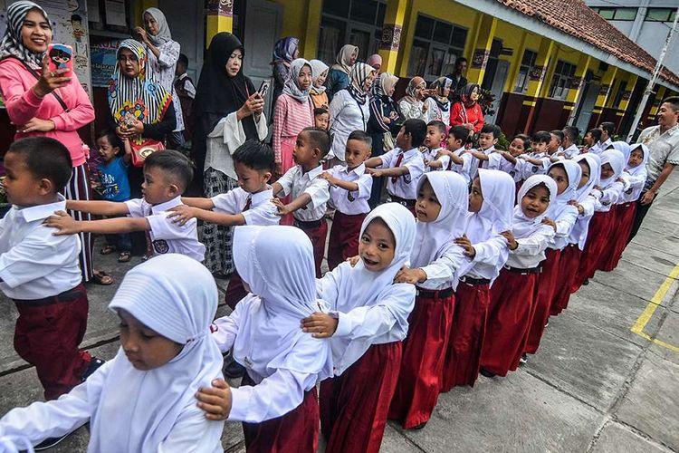 Resmi Berubah! Aturan Batas Usia Masuk Sekolah Terbaru di PPDB 2024 Mulai TK SD SMP SMA hingga ...