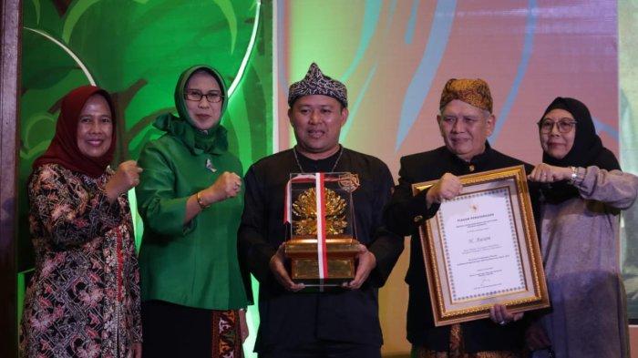 SOSOK Asep Hidayat Mustopa, Mantan TKI Penerima Kalpataru dari Sukabumi Berkat Desa Wisata ...