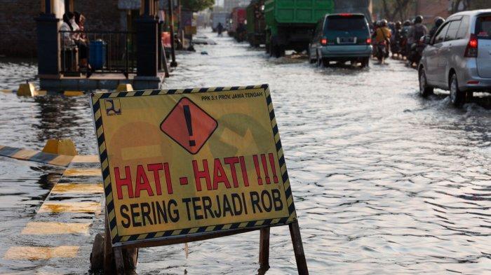 Banjir Rob Genangi Pantura Demak, Ada Kaitannya dengan Fase Bulan Baru? Ini Kata BMKG ...