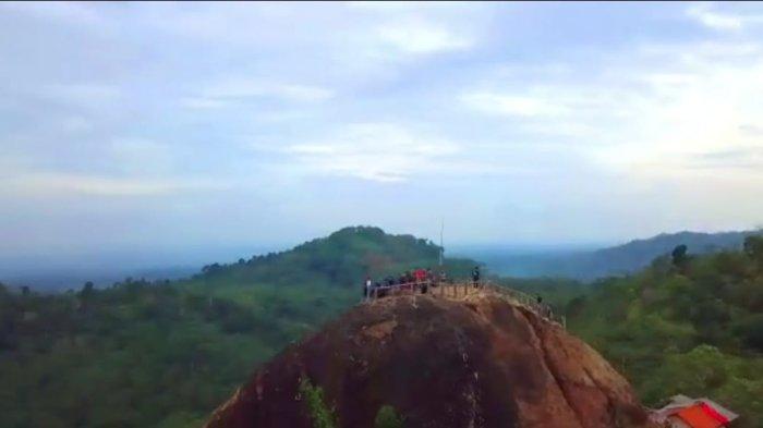 Batu Sodong Grand Kalijati, Cara Baru Menikmati Sunrise dan Sunset di ...