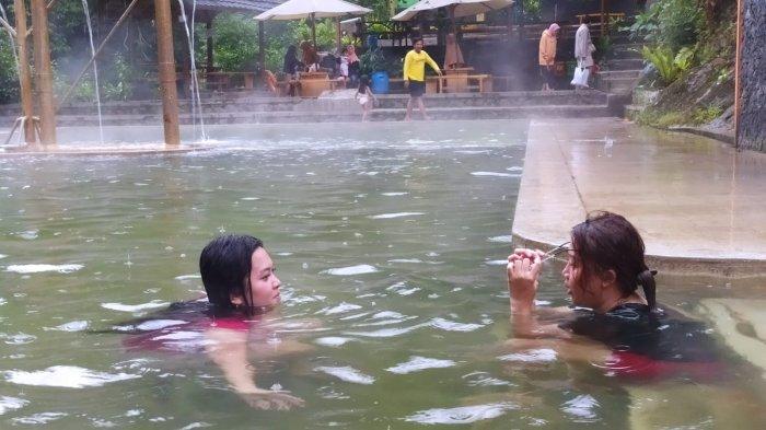 Berendam di Wisata Kolam Air Panas Galunggung Tasikmalaya, Suasananya Alami dan Mudah Dijangkau ...