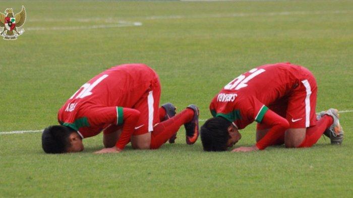 NASKAH KHUTBAH JUMAT 1 Maret 2024: Pentingnya Mengucap Syukur Atas ...