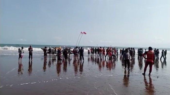 UPDATE 3 Bocah di Pangandaran yang Tewas Digulung Ombak, Semua Disemayamkan Berdekatan ...