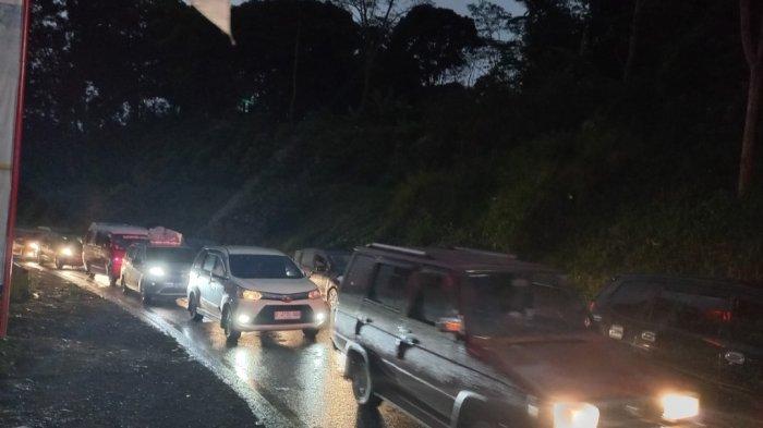 Tanjakan Gentong Padat Siang Hingga Petang Oleh Arus Balik - Tribunpriangan.com