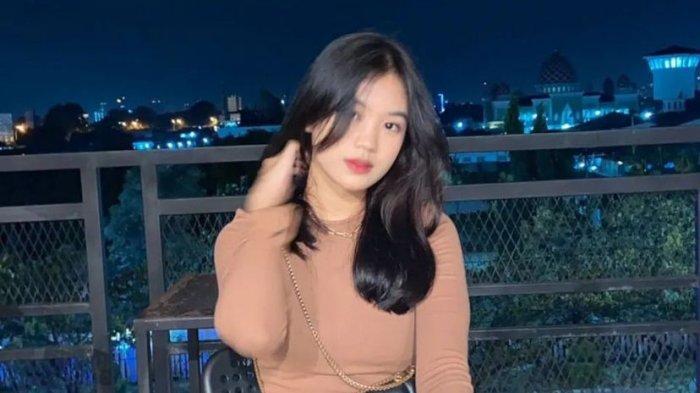 4 Fakta Dikeluarkannya Jeane Victoria dari Grup JKT48 Akibat Foto Mesra dengan Pria ...