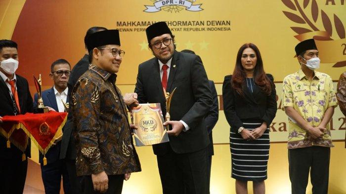 Jadi Pejuang Etika DPR RI, Ketua DPD PDIP Jabar Ono Surono Terima ...