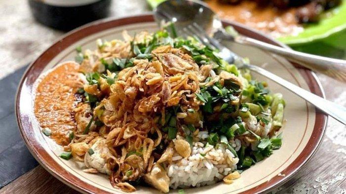 Yuk Buat Nasi Lengko Khas Cirebon yang Enak dan Sehat Diguyur Dengan ...