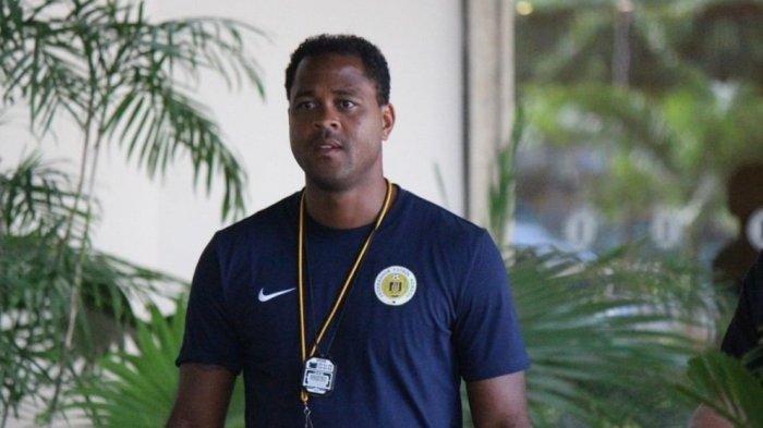 Profil Patrick Kluivert Pengganti STY yang Akan Melatih Timnas Indonesia - Tribunpriangan.com