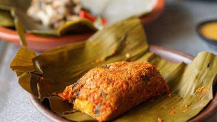 Resep Pepes Oncom Khas Bandung yang Melegenda, Lebih Nikmat Disajikan ...